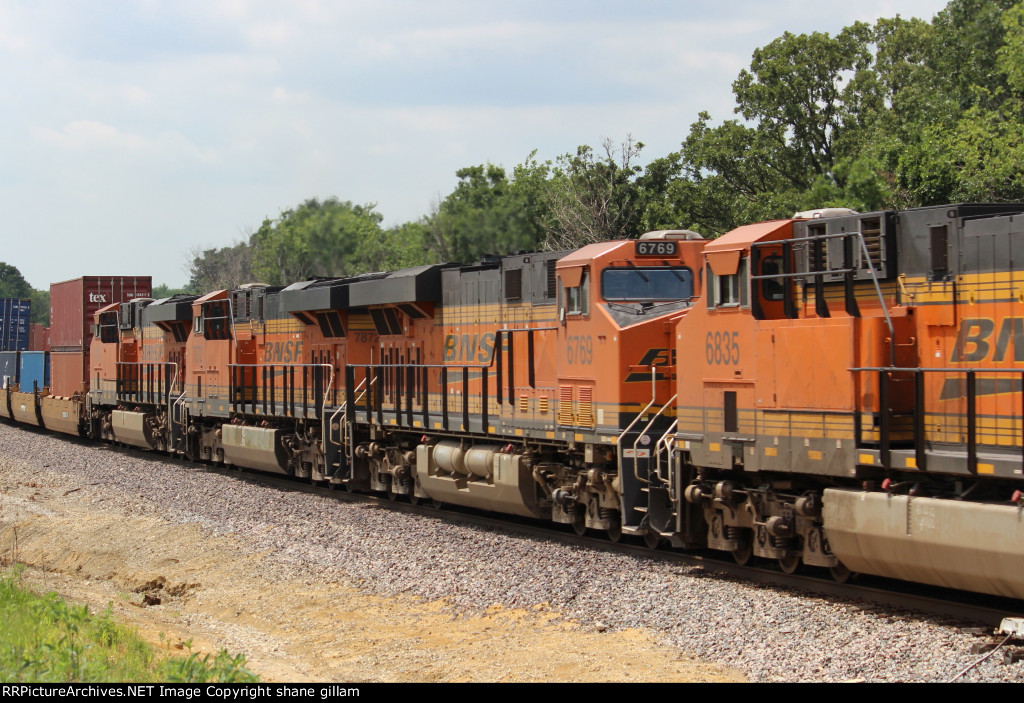 BNSF 6769